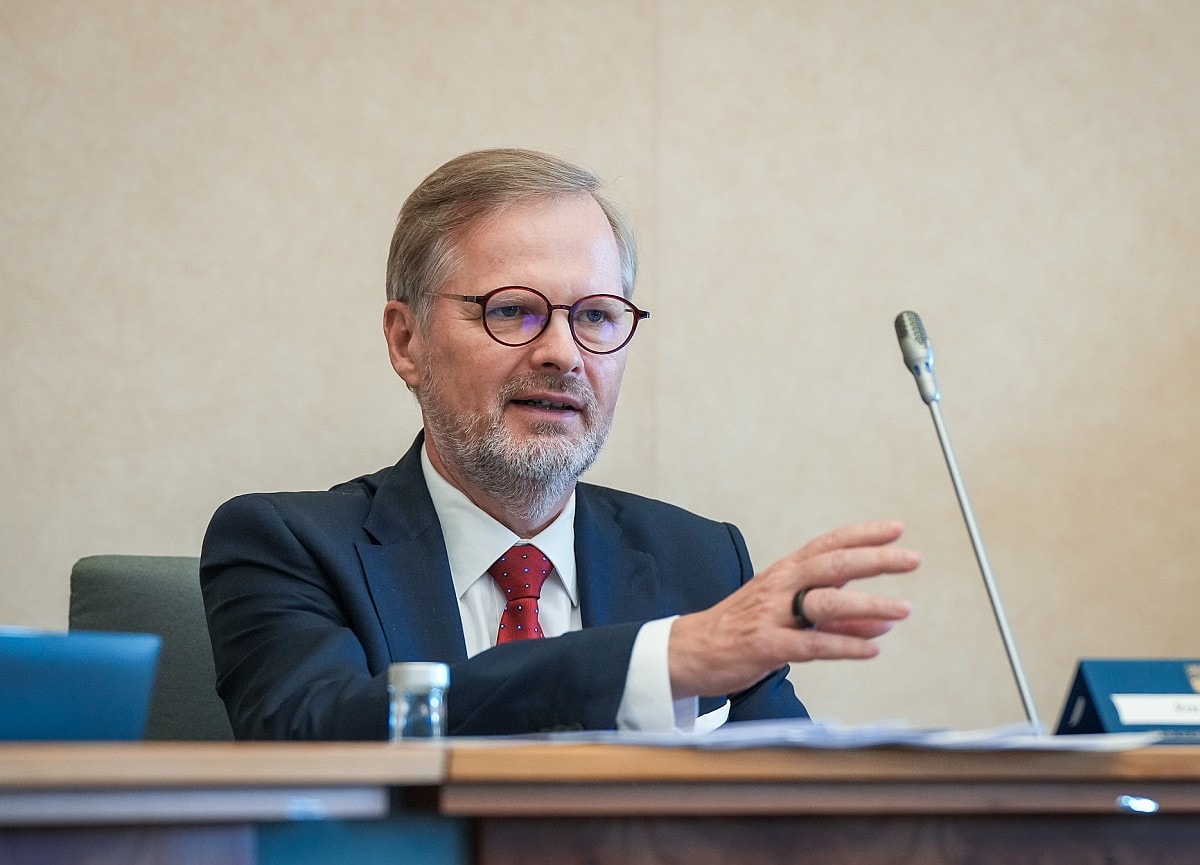 Premiér Fiala uklidňuje důchodce: Nejste občané druhé kategorie